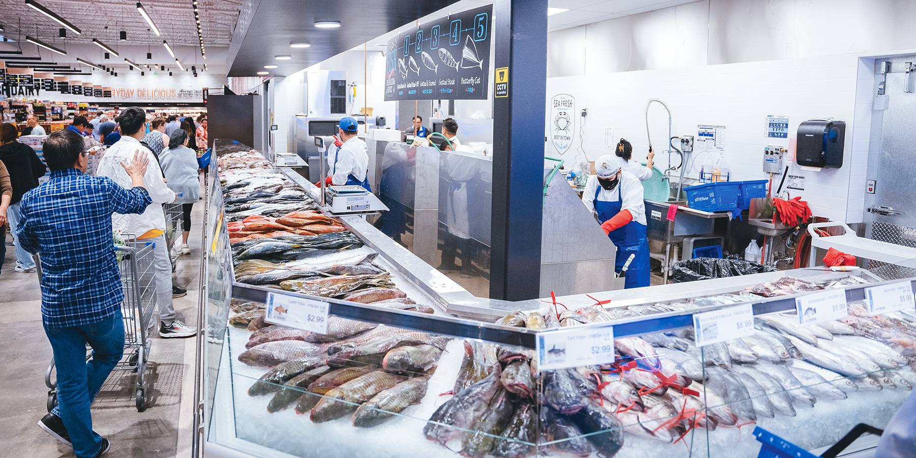 Lotte Plaza Market Is Open! — Neighborhood News
